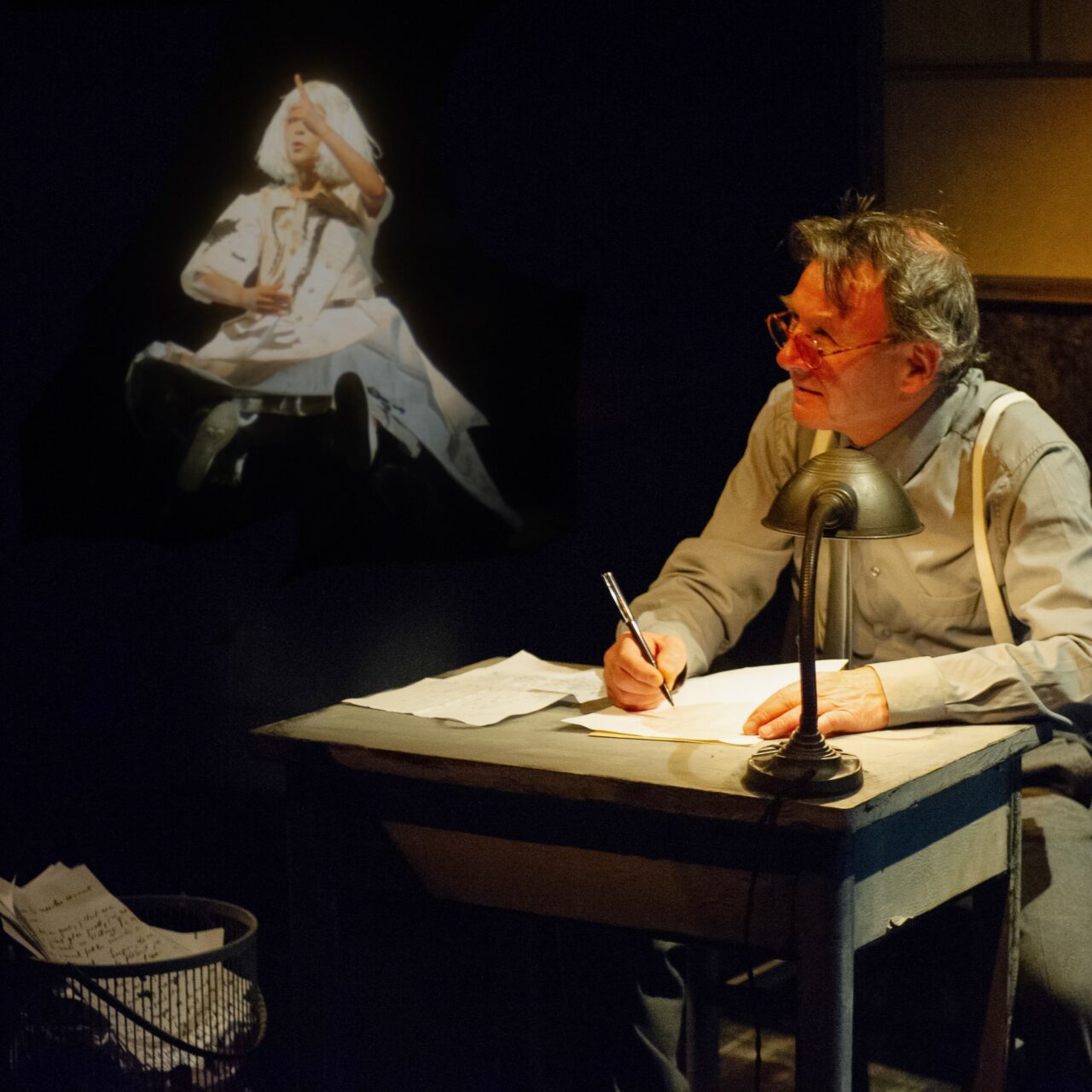 Spectacles - W:Halll